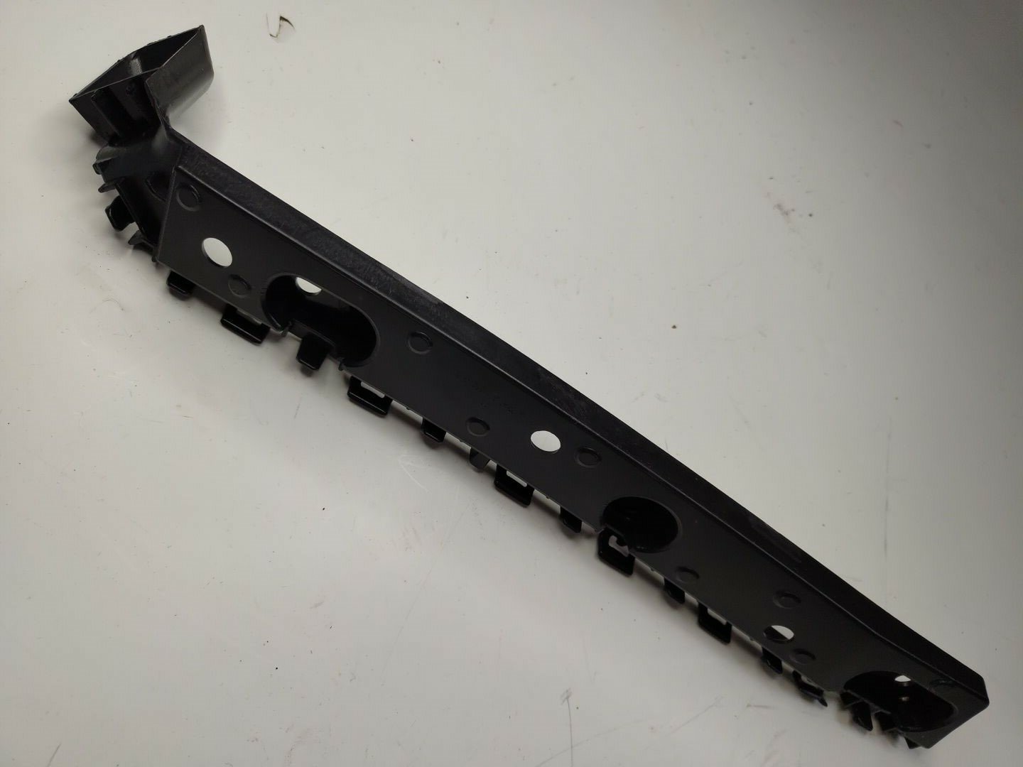 Кронштейн бампера заднего левый Chery Tiggo 7 Pro [1.5 16V CVT внедорожник] 602000608AA