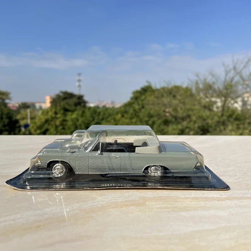 1/43 ZIL 117B, модель роскошного старого автомобиля из сплава, литая под давлением металла, классический ретро парад, модель автомобиля, коллекция моделирования, детская игрушка