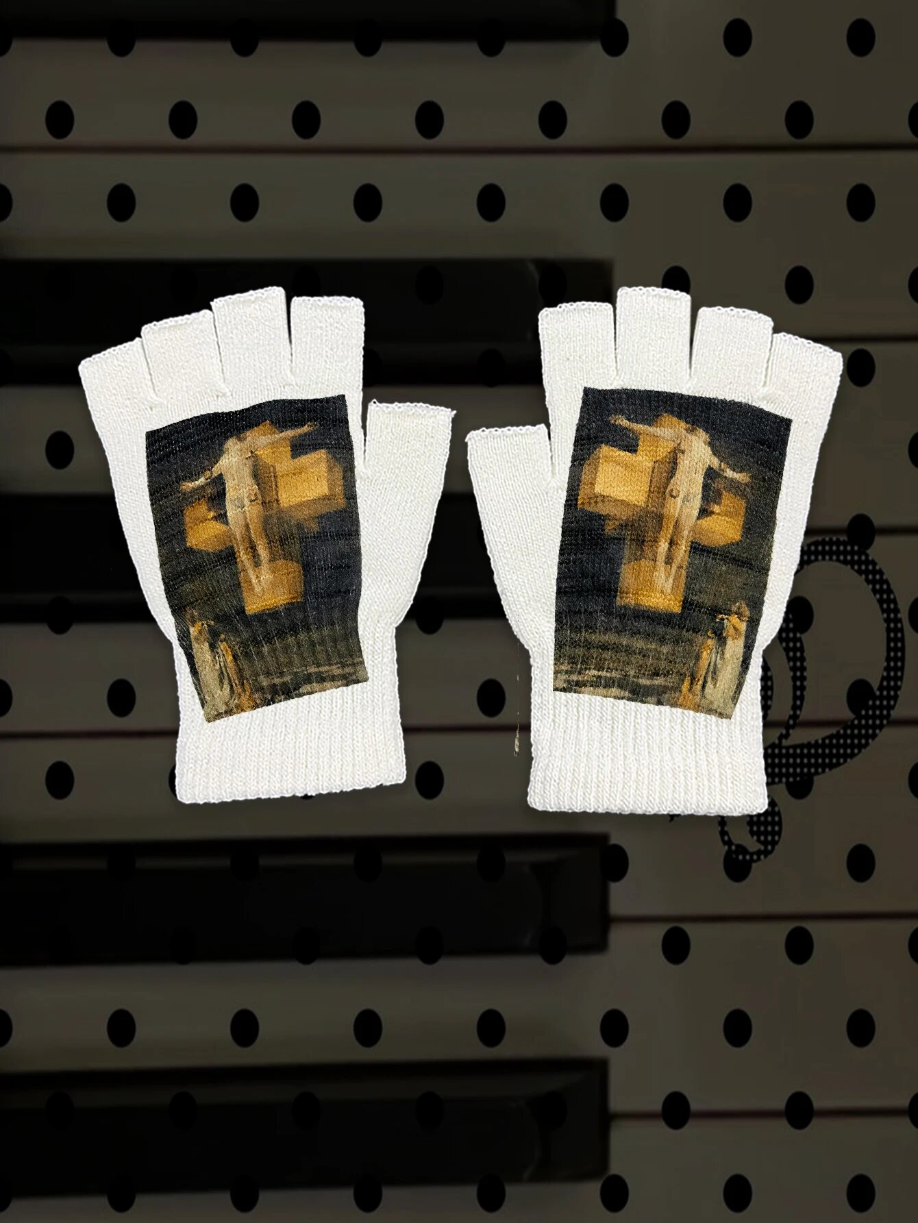 Перчатки для взрослых и детей