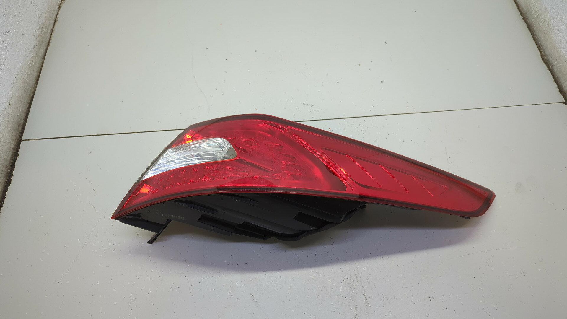 Фонарь (задний) правый КИА Optima 3 Б/У