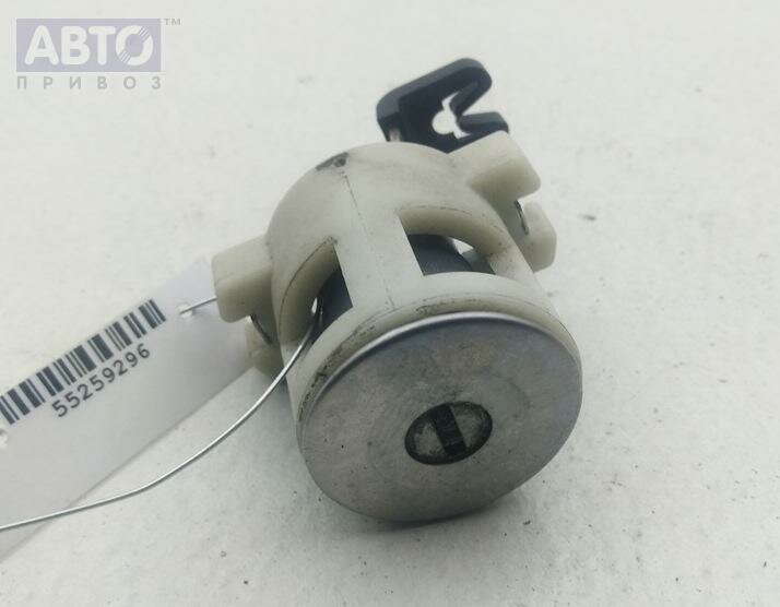 Личинка замка багажника Chrysler Voyager (2001-2007)