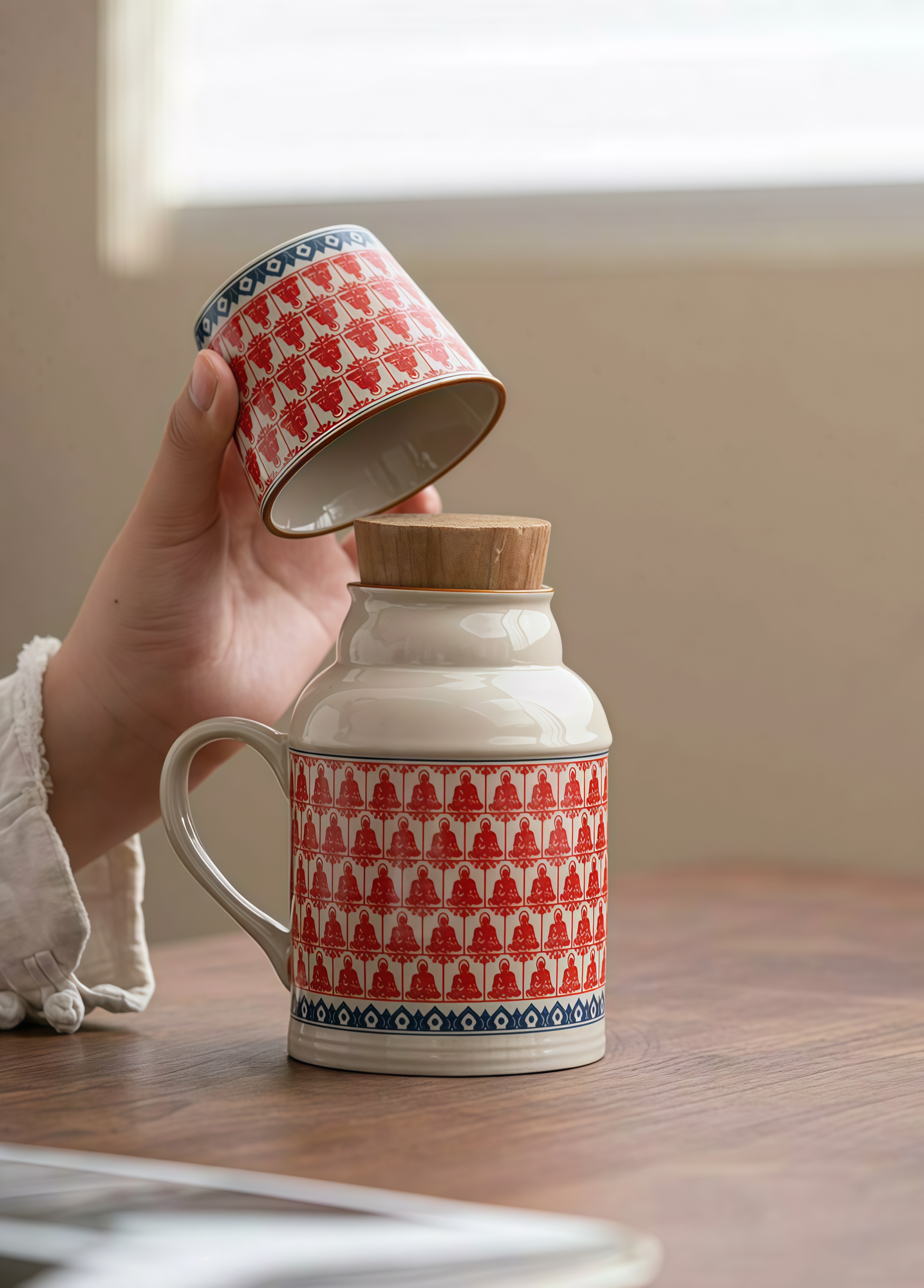 Маленькая красная кружка-заварочный чайник, керамическая чашка для заваривания чая с крышкой