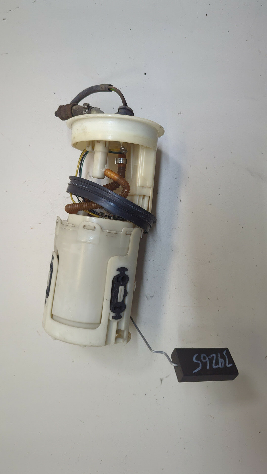 Насос топливный электрический Volkswagen Passat 5 Б/У