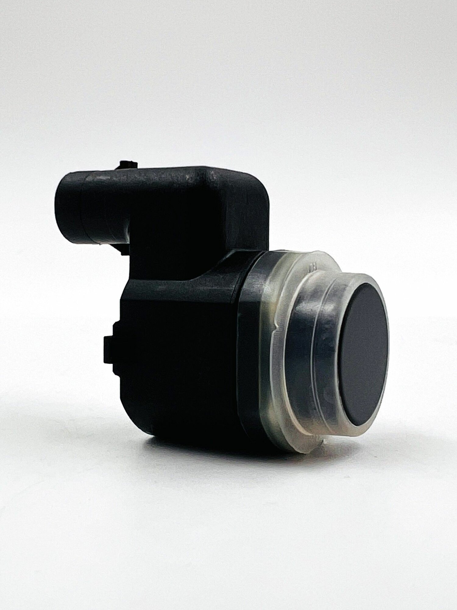 Датчик парктроника подходит для Лада Веста