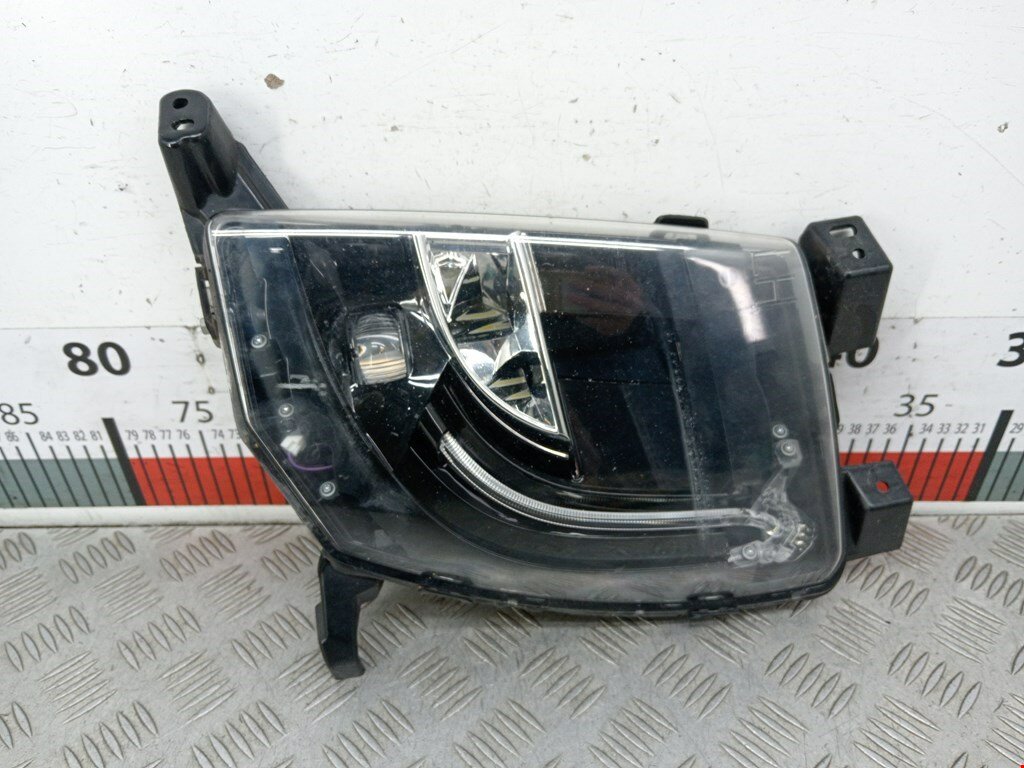 Фара противотуманная левая Tesla Model S 600591500E арт. 2272670