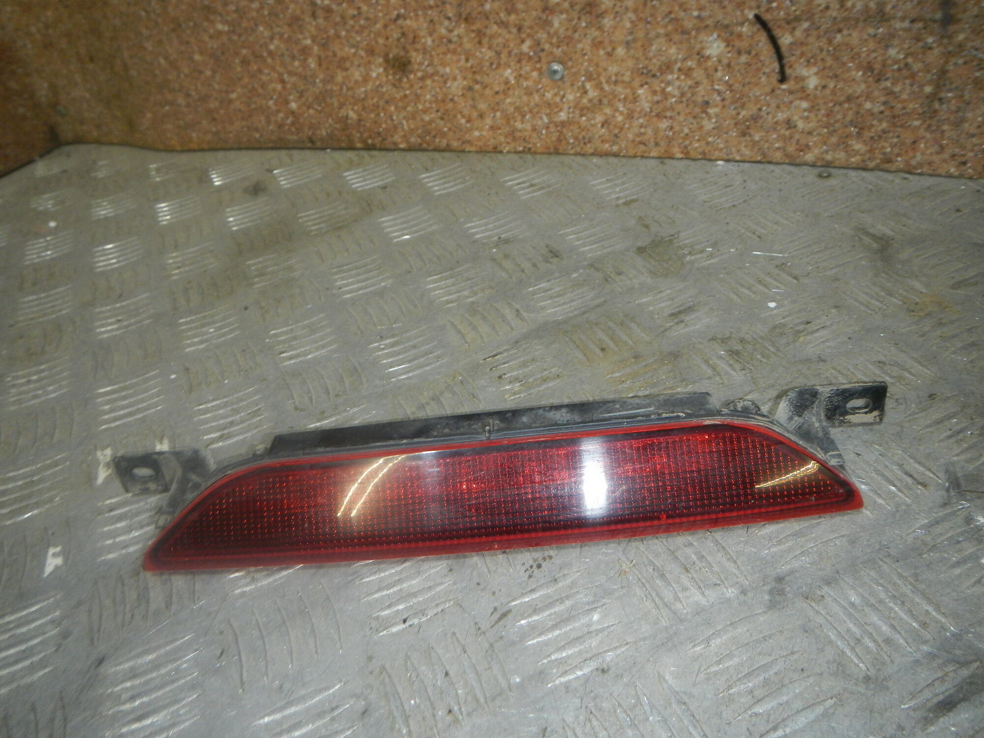 Б/У Фонарь задний (стоп сигнал), Dodge (Додж)-CALIBER (06-13) DODGE CALIBER (06-13) Потертости. 598593 CHRYSLER арт. 530...