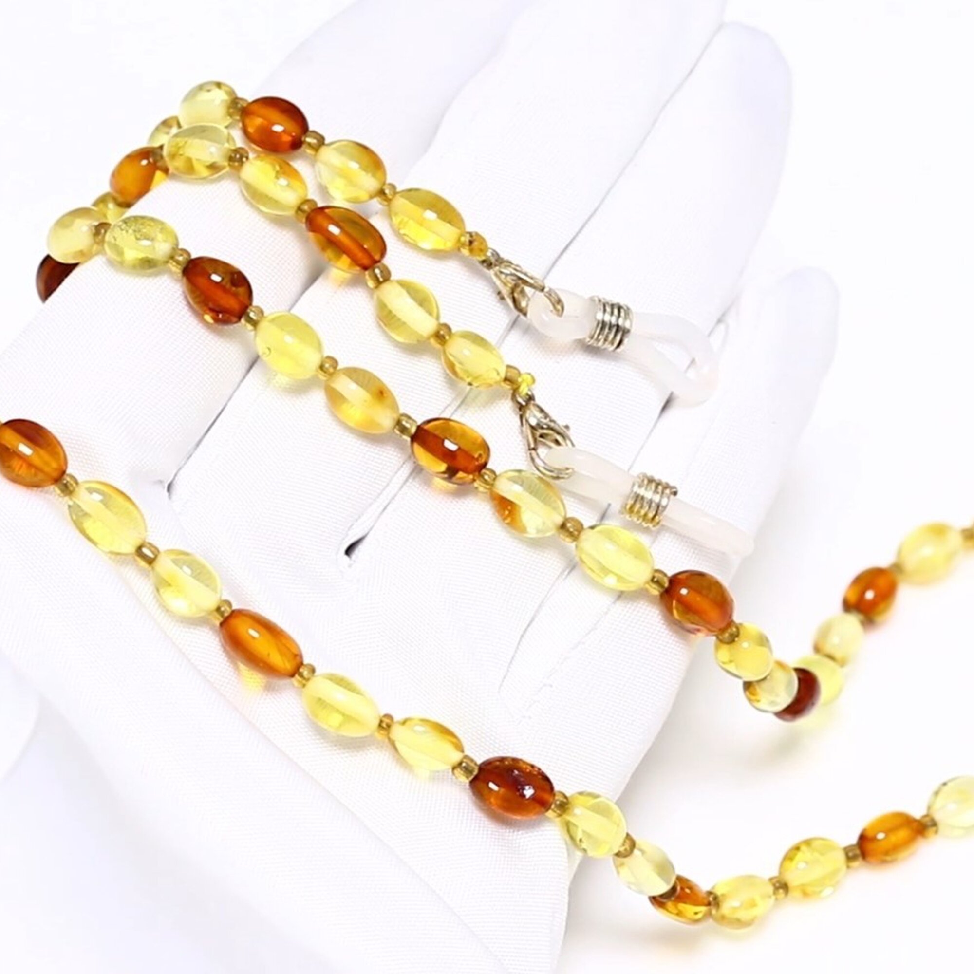 Бусы DIAMANT-ONLINE для очков с натуральным янтарем мятый шар