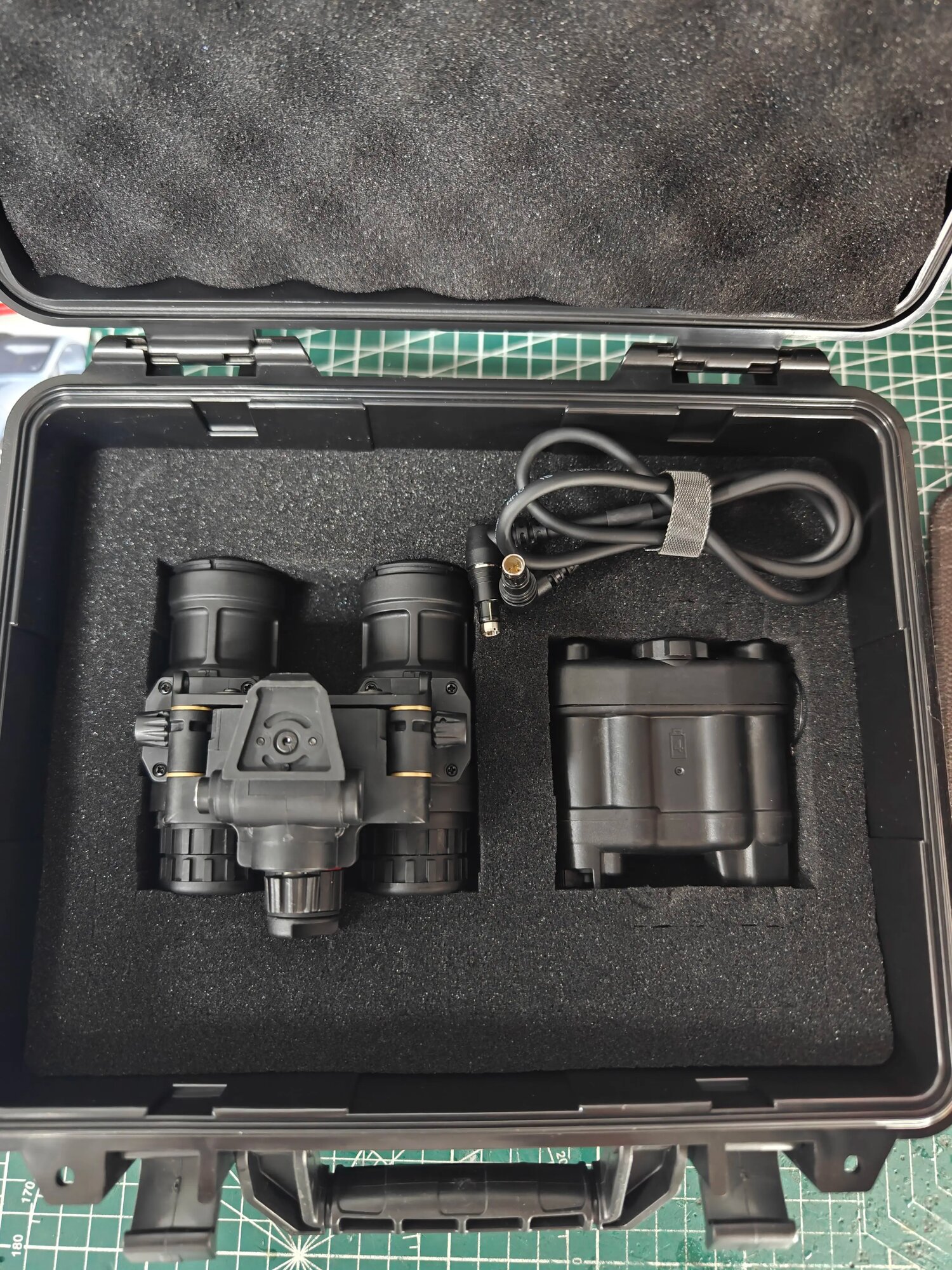 Система ночного видения PVS31 4-го поколения 0,39 версии, Черный