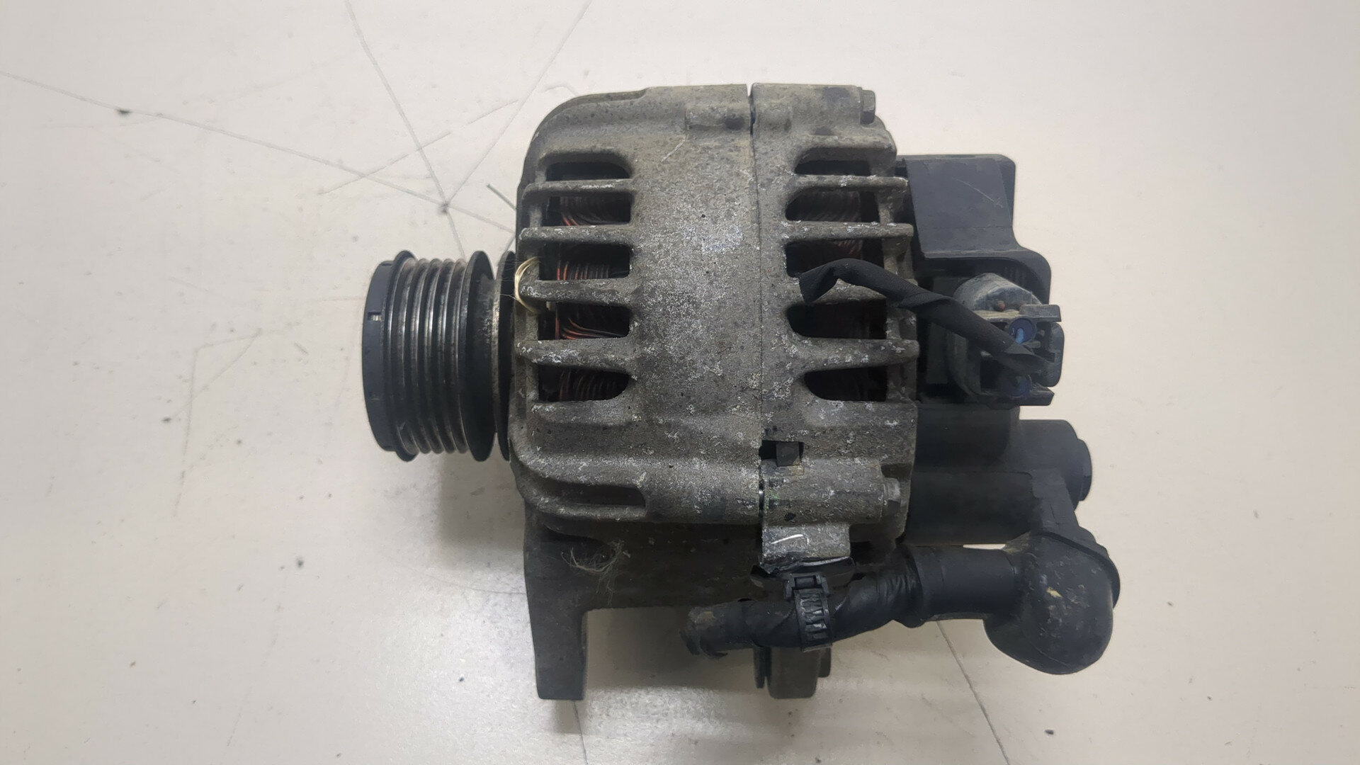 Генератор КИА Ceed Б/У