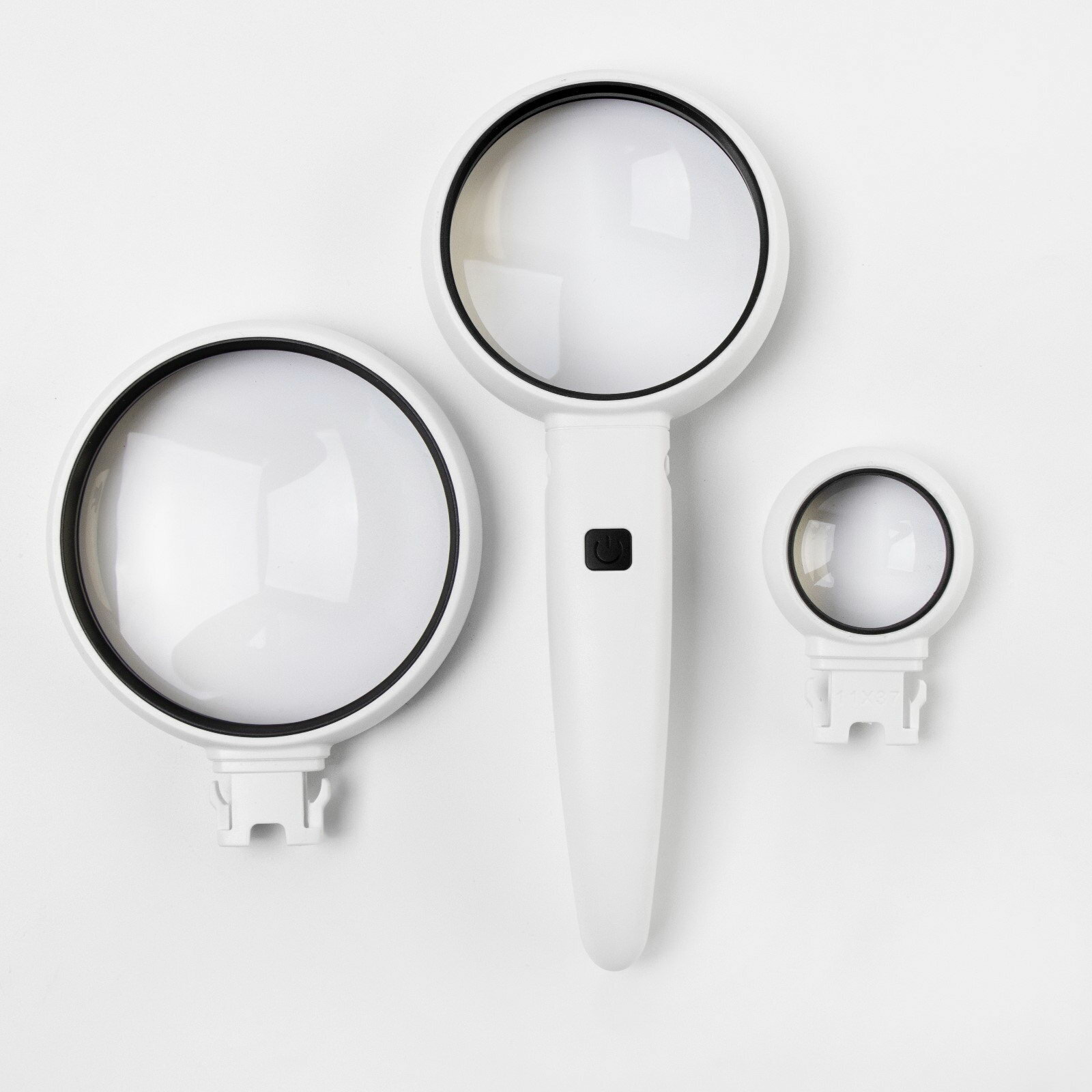 Лупа с подсветкой, съемные линзы 85, 70, 35 мм, форма: круглая