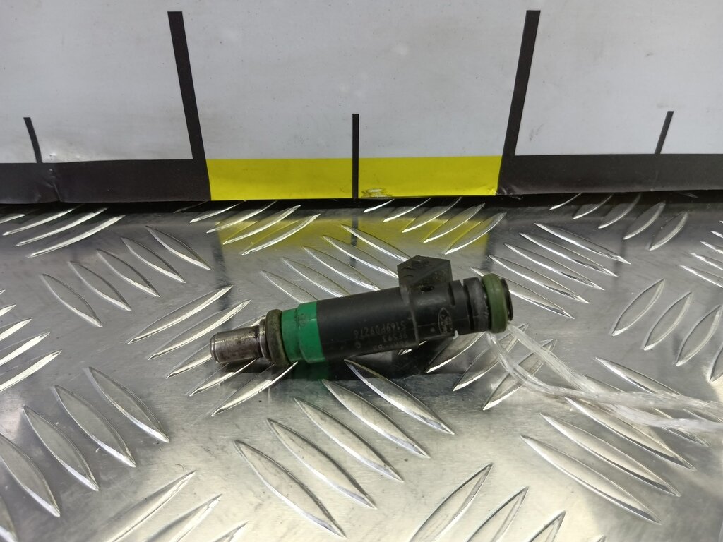 Форсунка топливная Б/У для FORD Focus II рестайлинг (2007—2011) 1429840