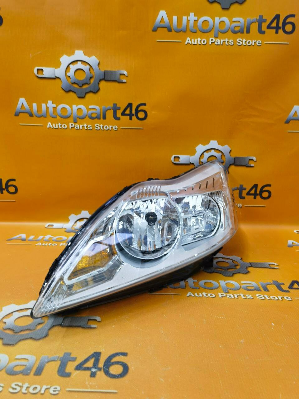 Фара левая Фокус 2 08-11, FORD FOCUS II 08-11 хром с механическим корректором, 5 контактов