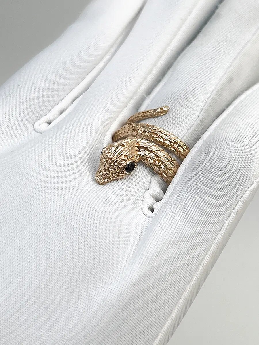 Кольцо, шпинель