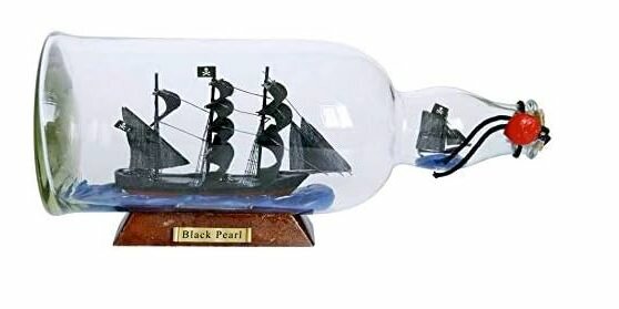 Пиратский корабль в бутылке