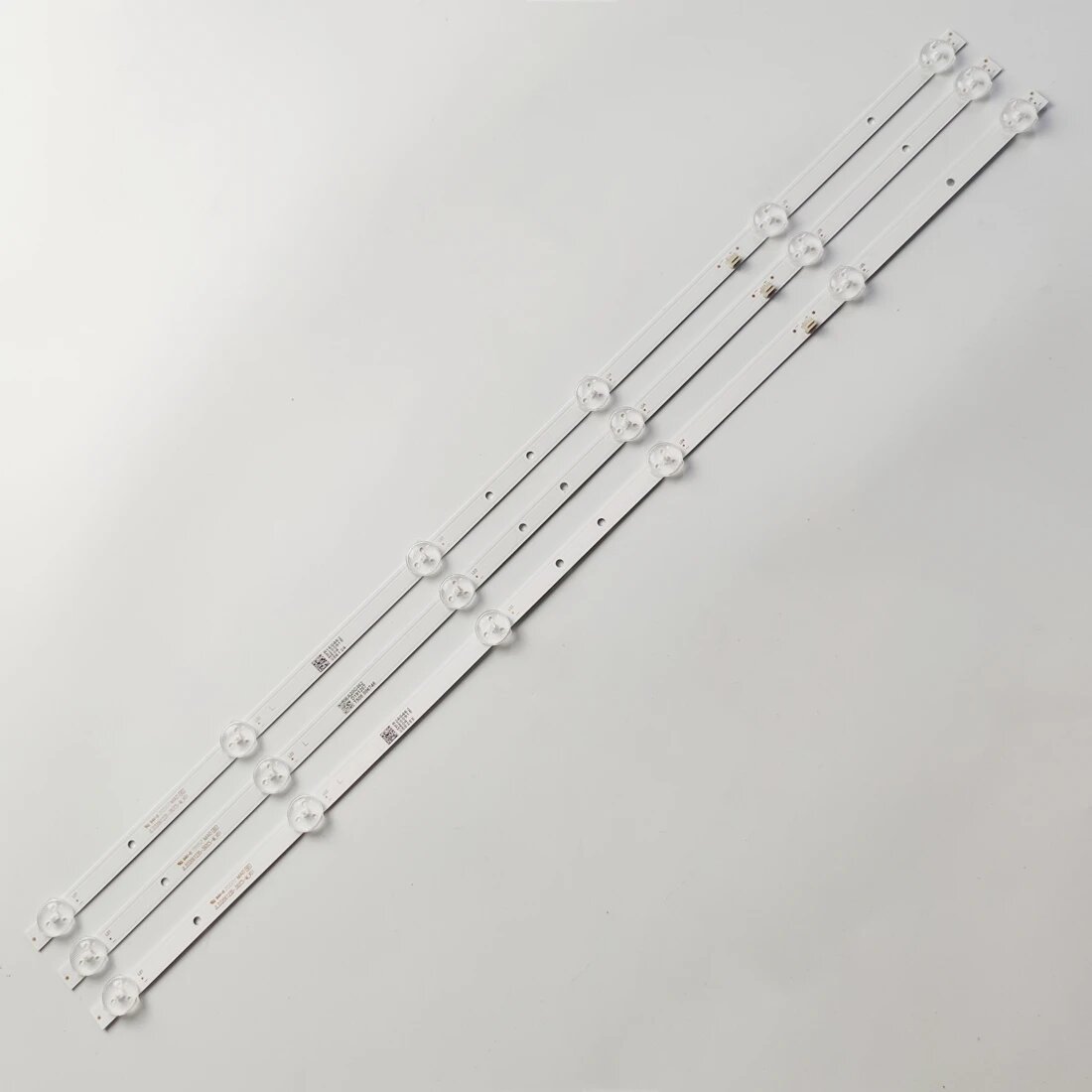 Лента светодиодной подсветки 6-ламповая для JL.D 32061235 -392CS-M_V01