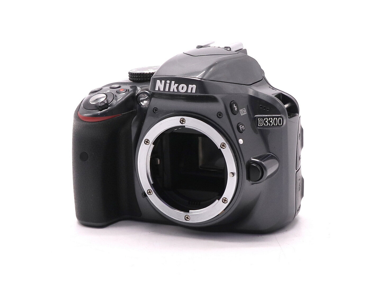 Фотокамера Nikon D3300 body (пробег 3200 кадров)