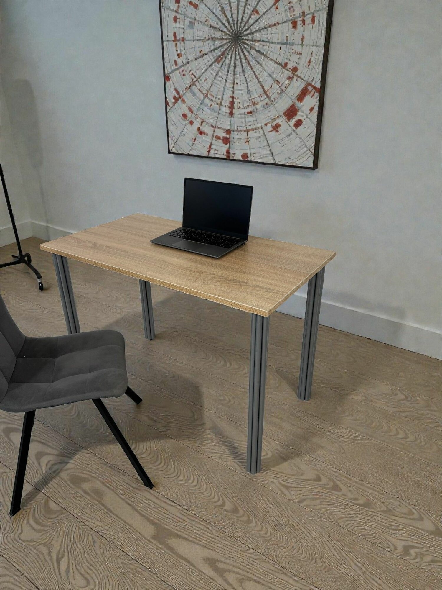 Стол дизайнерский компьютерный/ цвет Дуб Сонома, 110*60 см. Ножки хром.