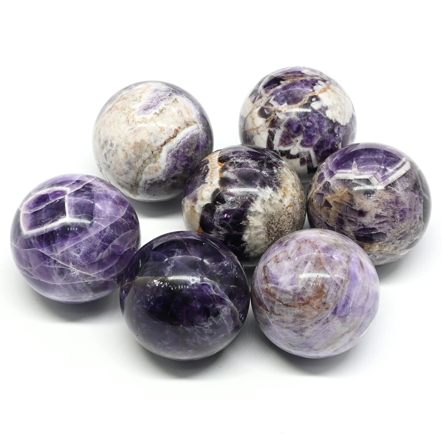 Шар из аметиста шевронного, диаметр 39-40мм, 90г .