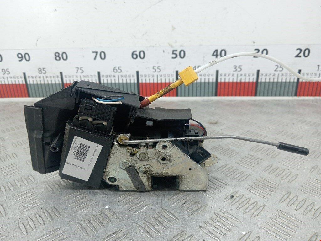 Замок двери передней левой BMW 5-Series (E39) 51218235097 арт. 2223147