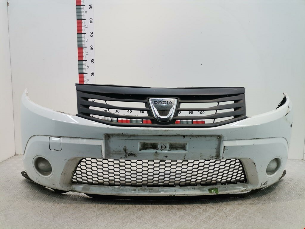 Бампер передний Renault Sandero 1 8200526596 арт. 2223640