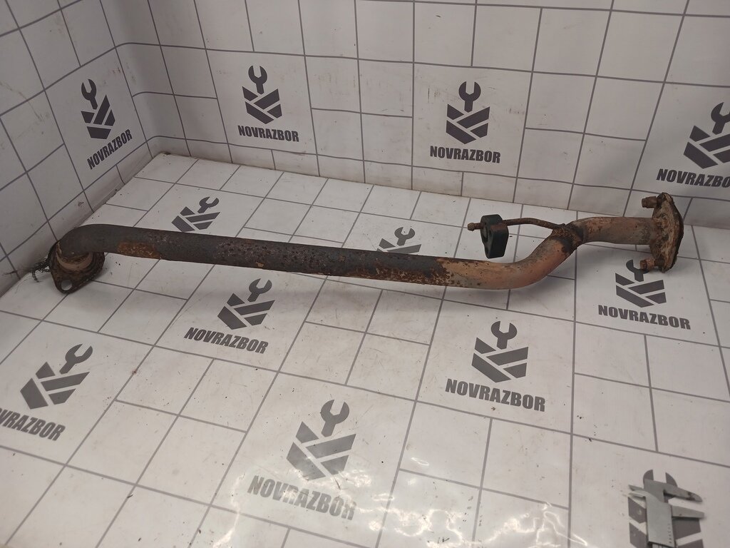 Приемная труба глушителя Nissan Almera N16 2000-2006