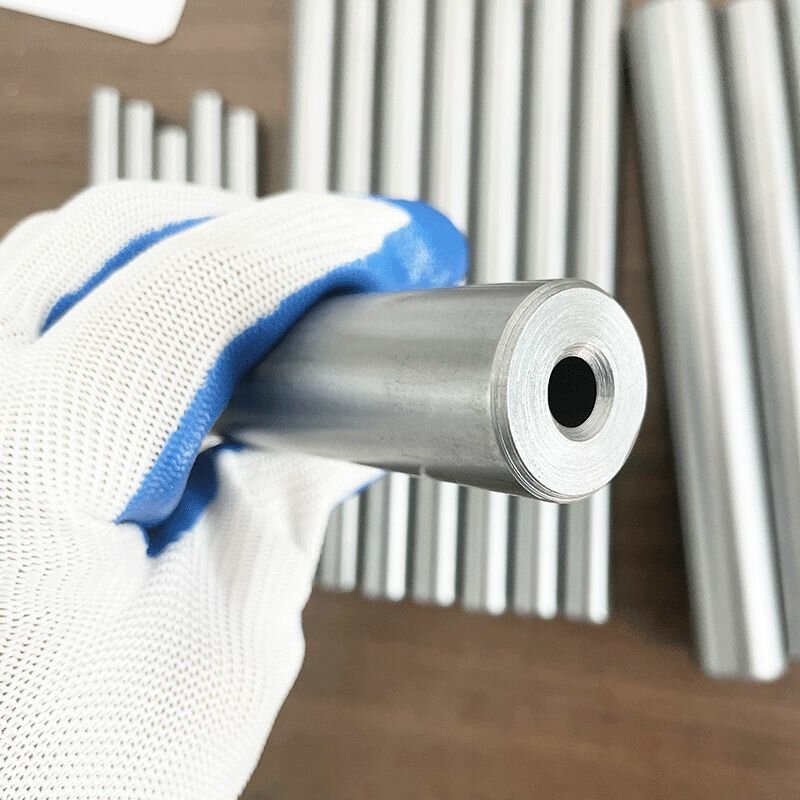 25x12 мм - прецизионная бесшовная стальная труба с внутренней и внешней полировкой 42crmo