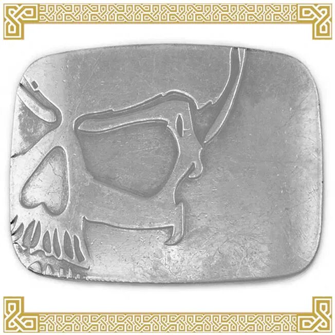 Байкерская пряжка на ремень бляха оригинальная череп байкер 8х6см