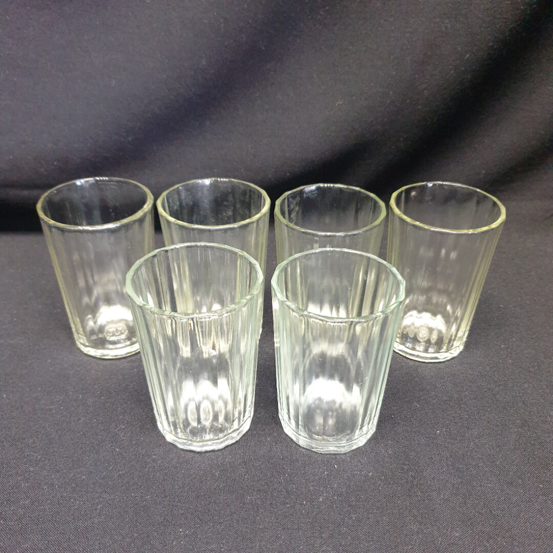 Набор граненых винтажных стаканов СССР, 6 штук без каймы, 200 мл, стекло.