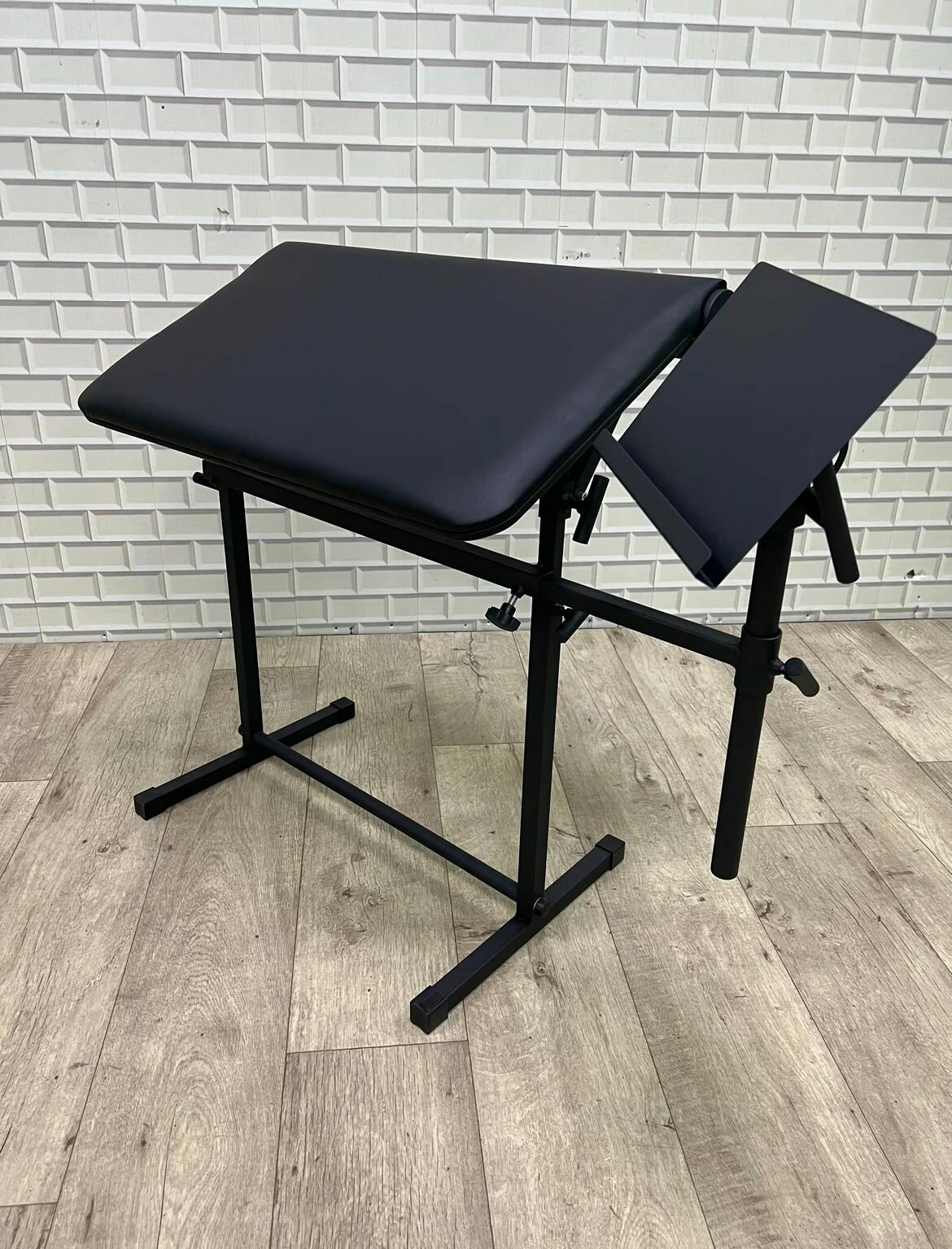 Холдер для тату широкий с валиком и держателем под планшет Arm Rest Holder, 70x40 см