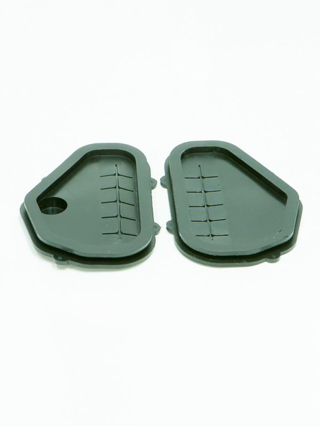 Заглушка проема рулевых тяг для а/м ВАЗ 2110 н/о