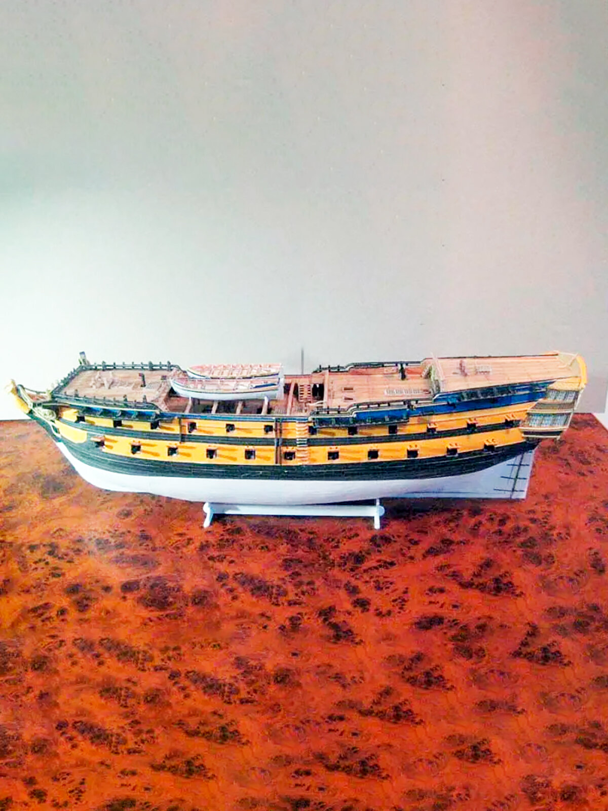 Английский 50-пушечный корабль HMS "Leopard", модель из бумаги, М.1:100