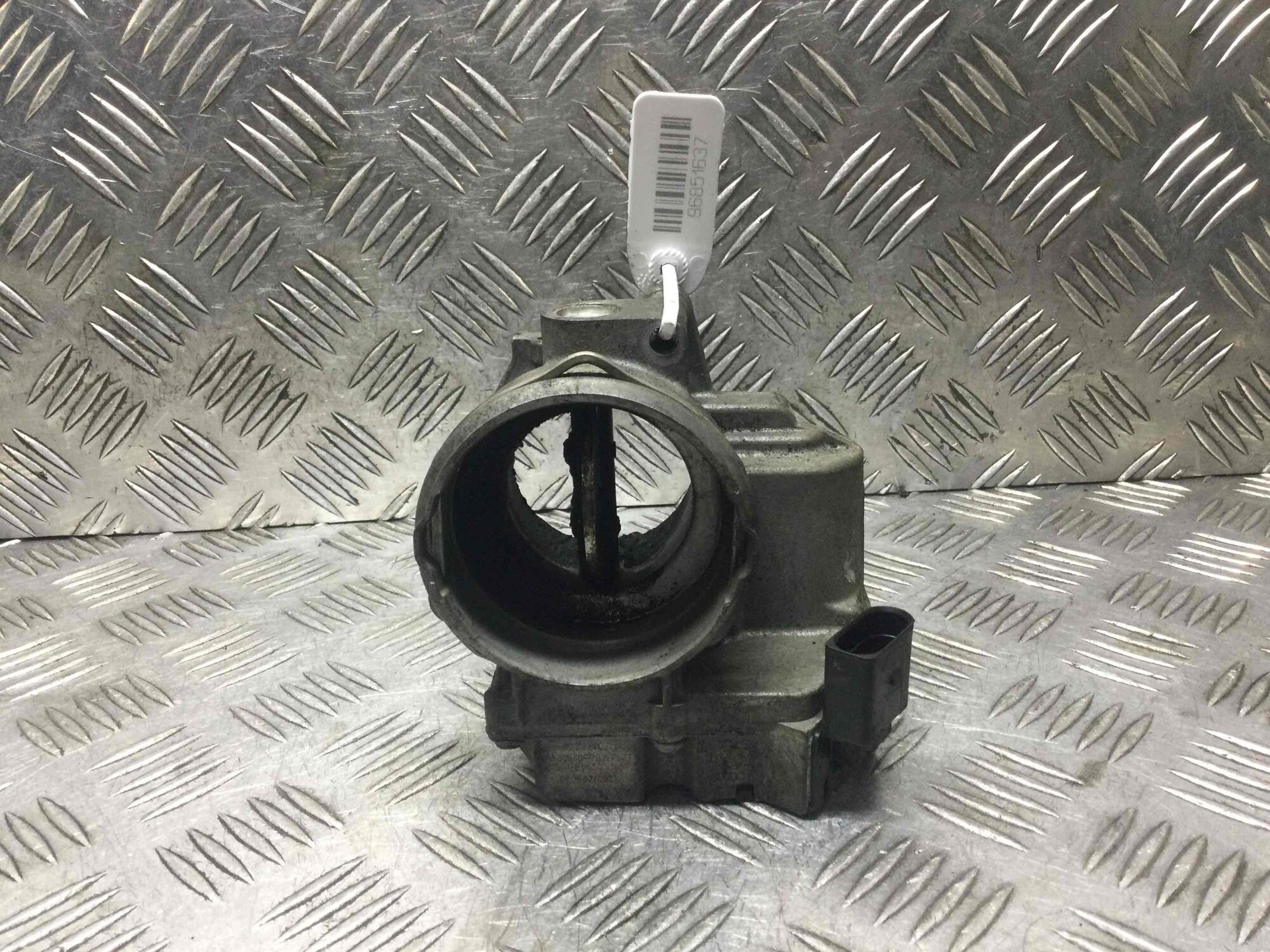 Б/У Заслонка дроссельная Volkswagen Golf 5 поколение (2004-2009) 2007 г.