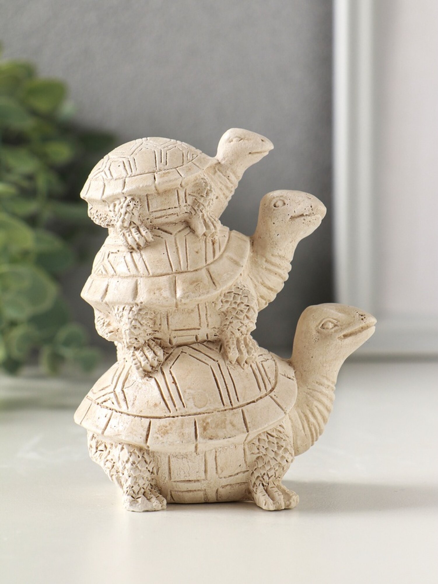 Статуэтка Сима-ленд "Три черепахи", гипс, 10x8x5 см, цвет слоновая кость
