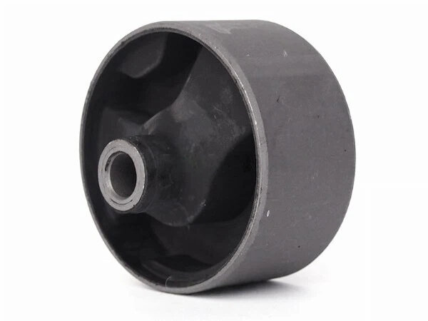 Сайлентблок опоры двигателя SAT ST-12371-22140C Toyota Corolla E150, E120 00-13 / Corolla Fielder 00-06