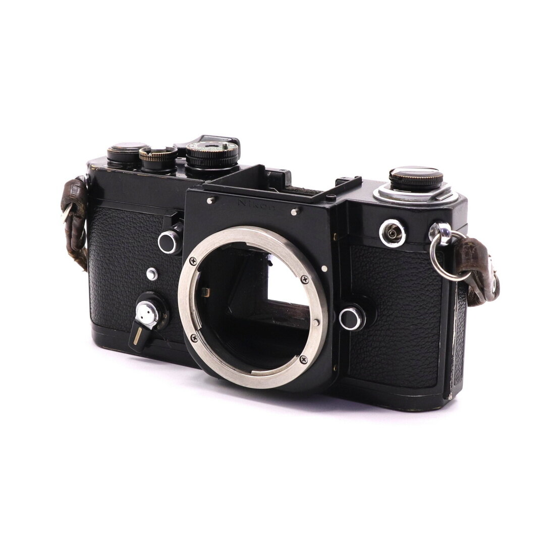 Зеркальный плёночный фотоаппарат Nikon F2 body