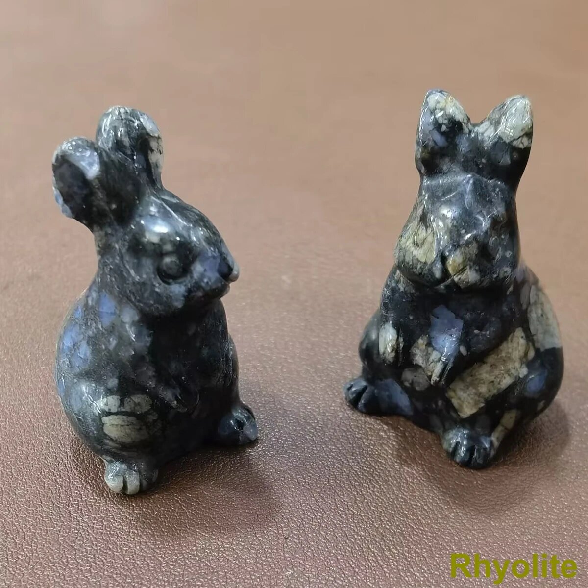 Фигурки животных из аметиста Серый, 1PC, Rhyolite