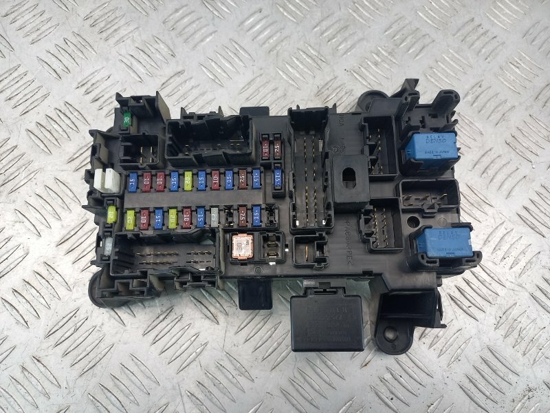 Б/У Блок предохранителей Suzuki Grand Vitara / Сузуки Гранд Витара 1.6 M16A 106Л.С. МКПП. Купе 2006