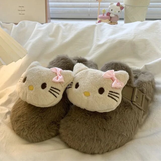 Sanrio Hello Kitty, новая зимняя плюшевая обувь с героями мультфильмов, корейская версия, трендовые хлопковые тапочки, универсальные теплые женские милые меховые тапочки