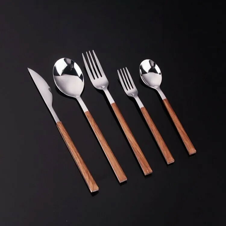 Набор столовых приборов