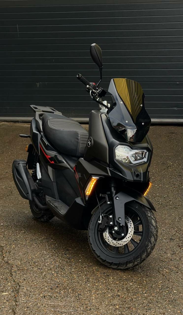 СКУТЕР BAVARIA бензиновый (РЕПЛИКА СКУТЕРА BMW C 400 X) БЕЗ ПТС