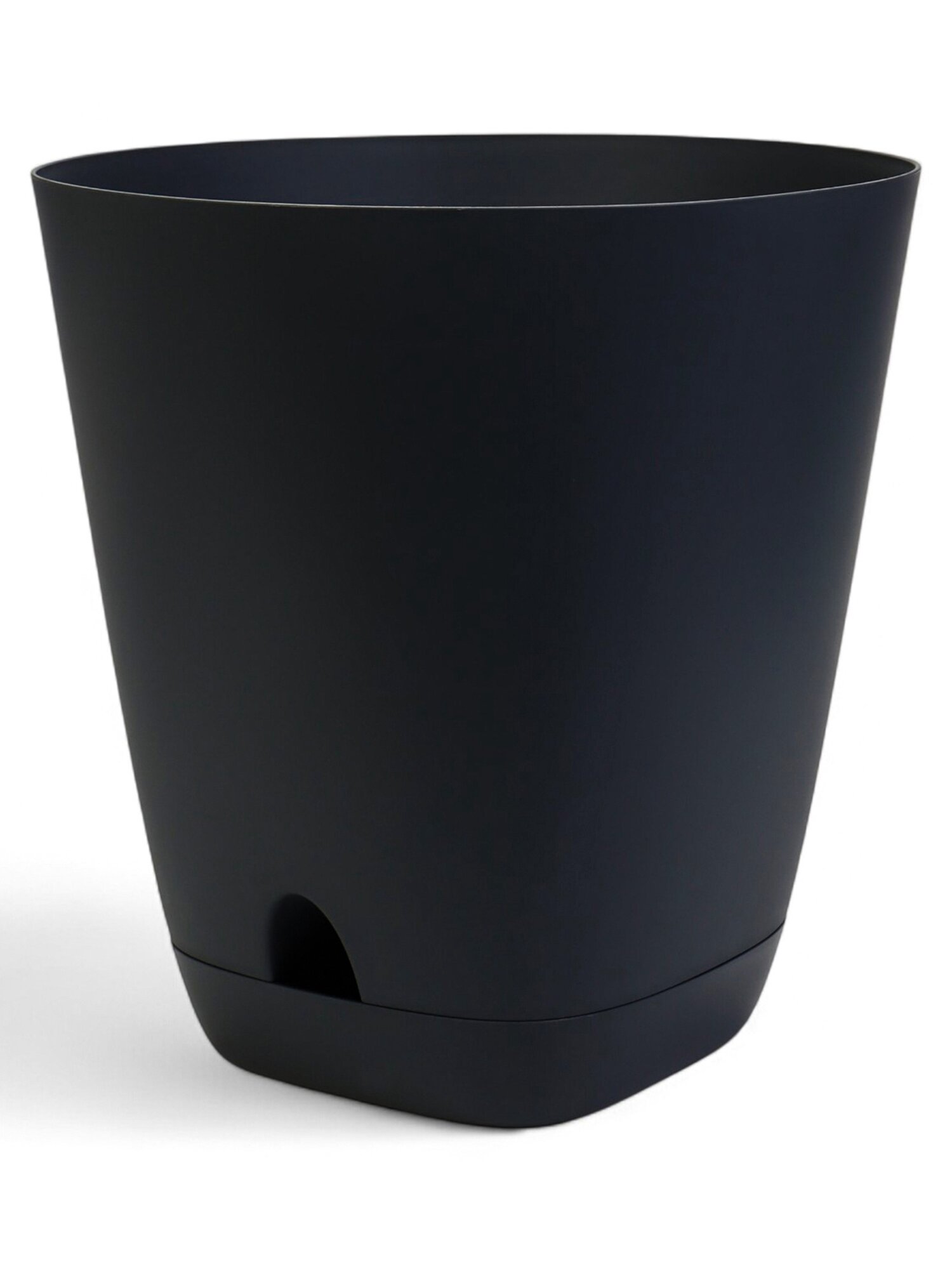 Горшок для цветов «Гранд», 28 л, d=37 см, h=38 см, пластиковый, с прикорневым поливом, чёрный