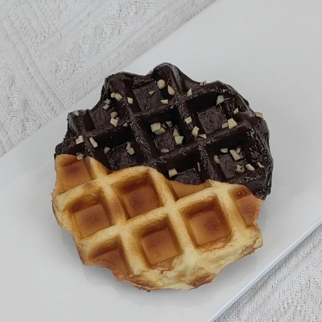 Искусственный шоколадный торт из полиуретана Style 05