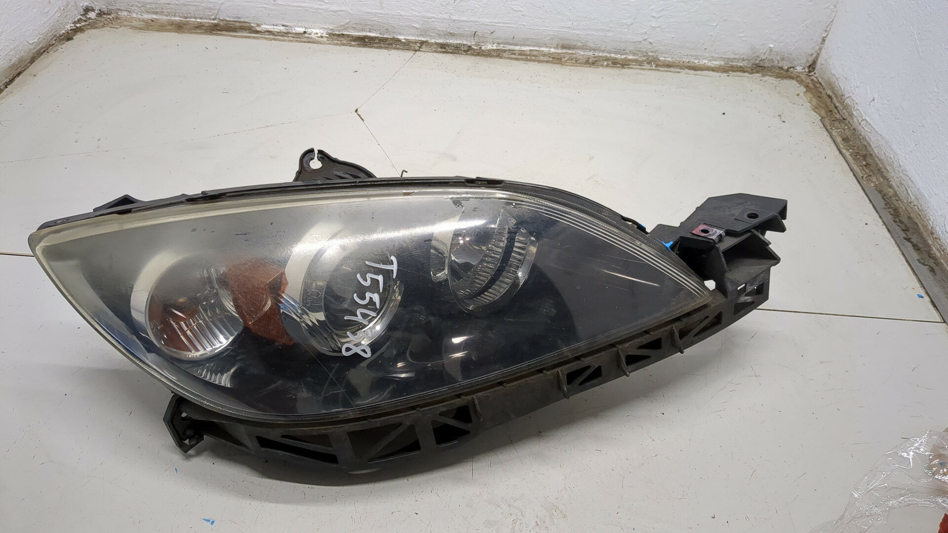 Фара (передняя) правая Mazda 3 (BK) Б/У