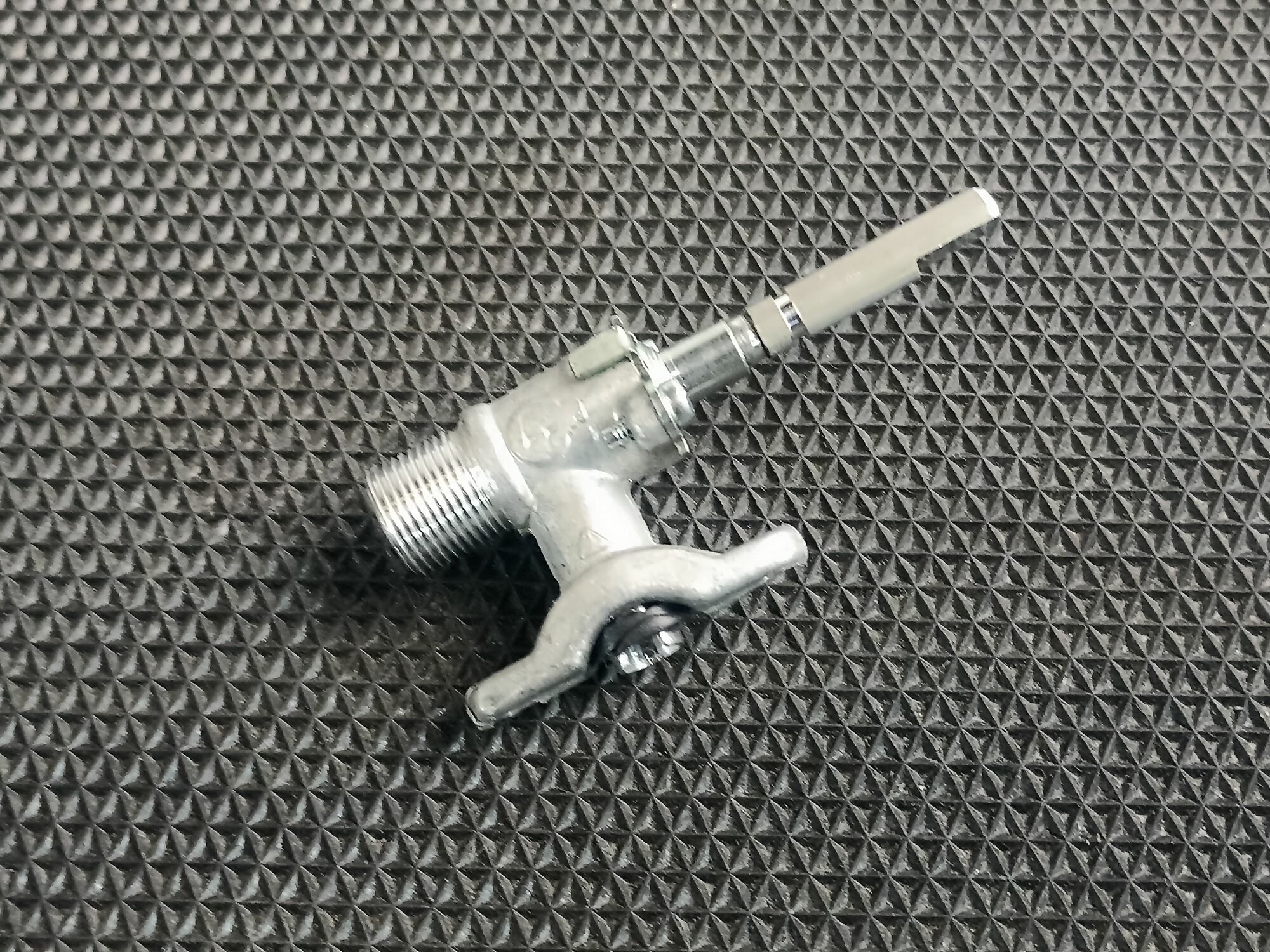 Газовый кран большой конф, для газовой плиты Deluxe 506040.01гэ(кр)