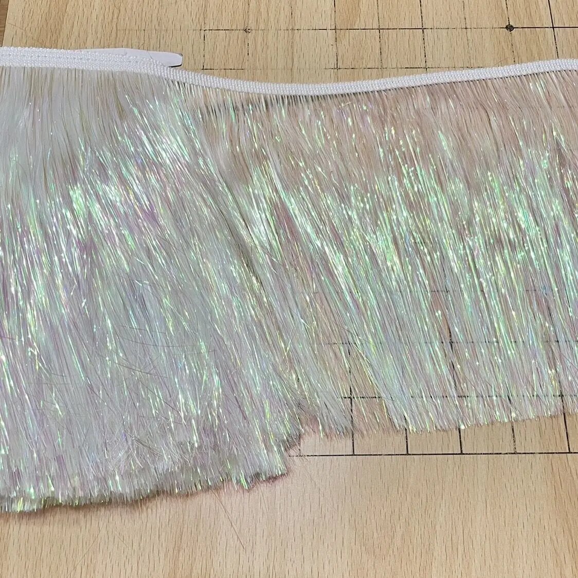 Лазерная бахрома золотая и серебряная 20 см White