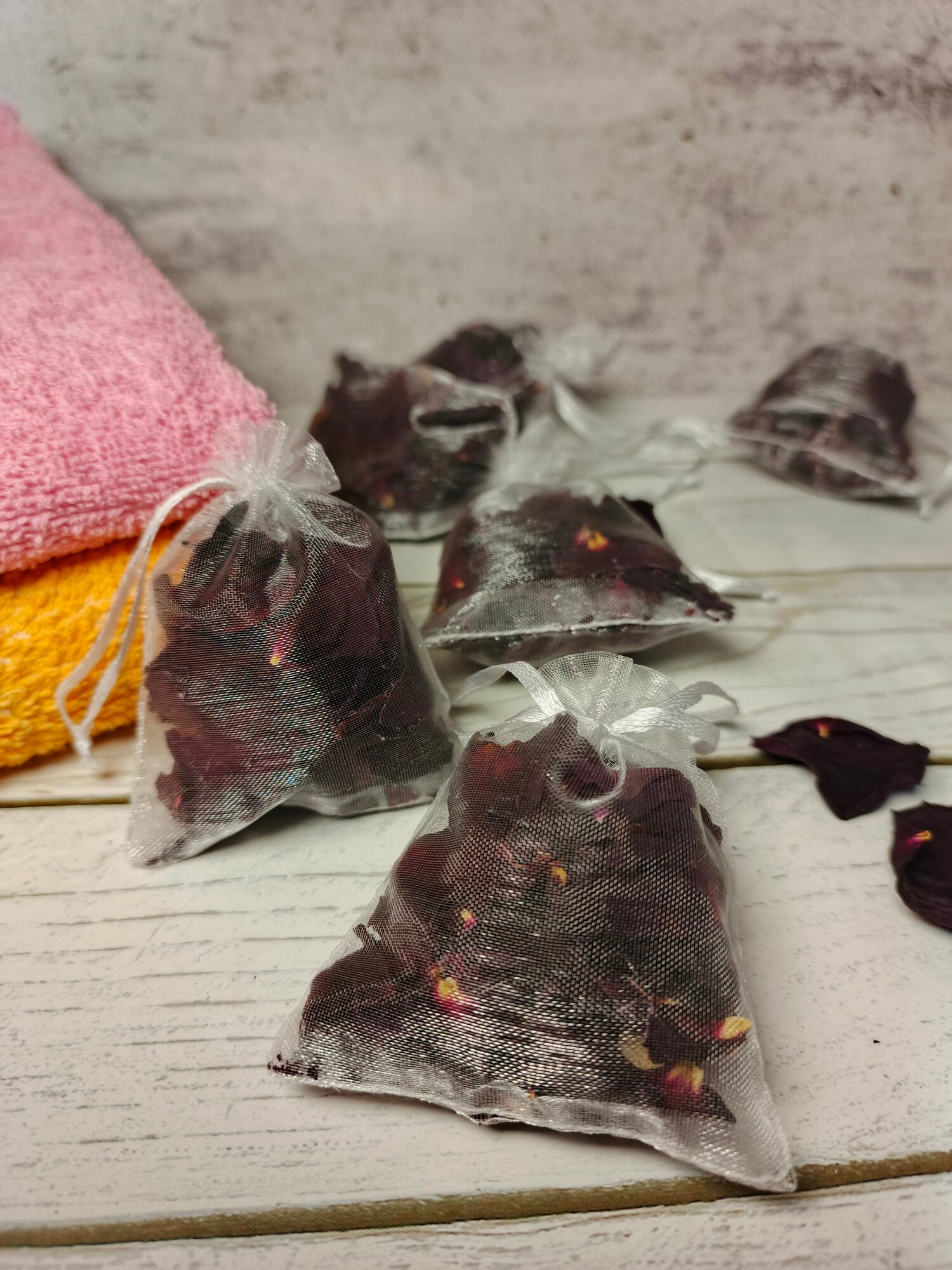 Саше-ароматные мешочки для шкафа "Роза" в подарочной коробочке