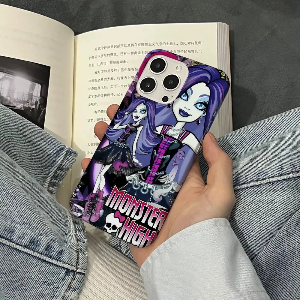 Чехол Monster High для iPhone 15 Pro, фиолетовый