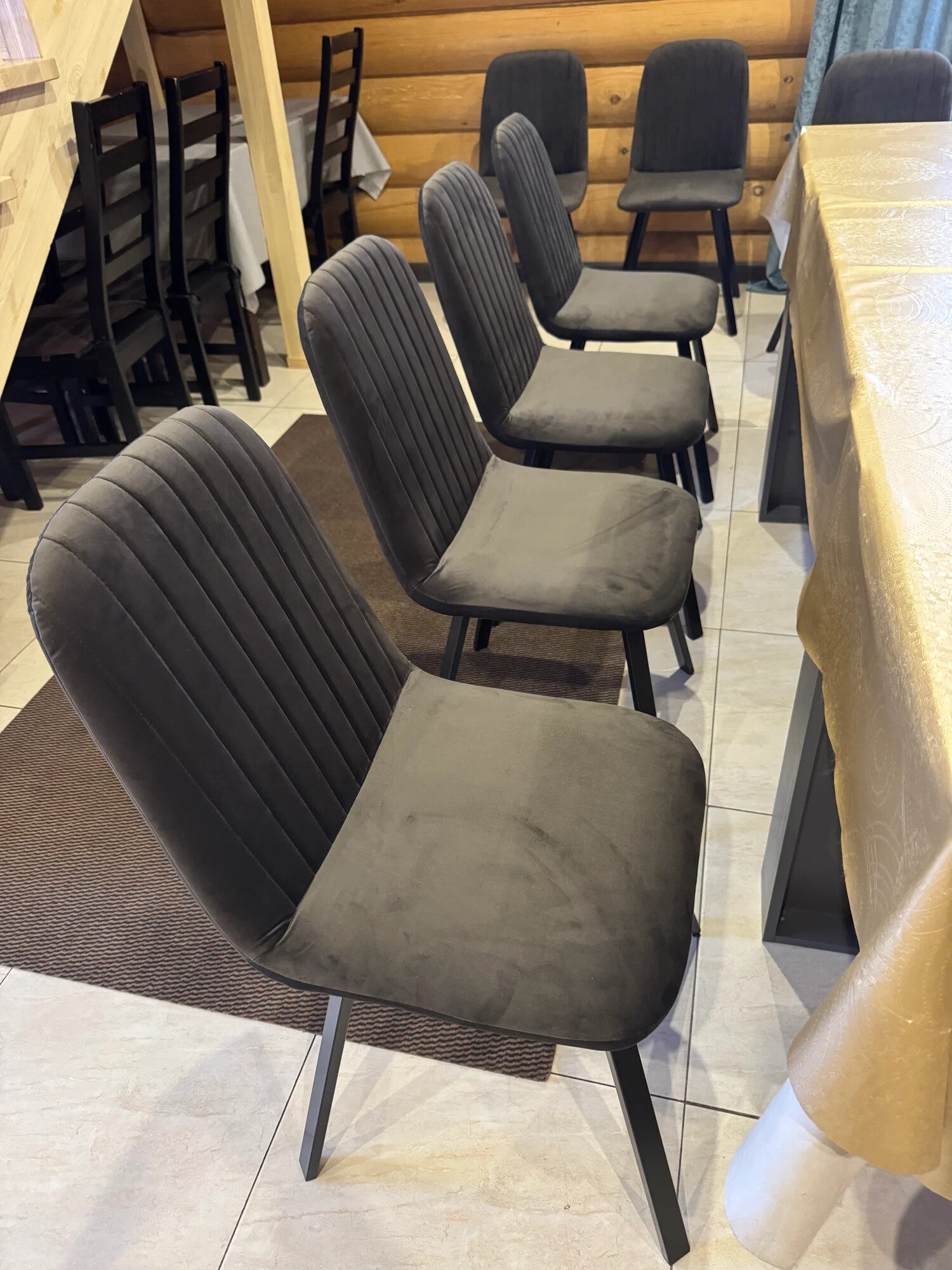 Стулья для кухни 4 шт, велюровые, цвет Коричневый, черные ножки.