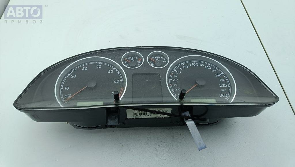 Щиток приборный (панель приборов) Volkswagen Passat B5+ (GP)