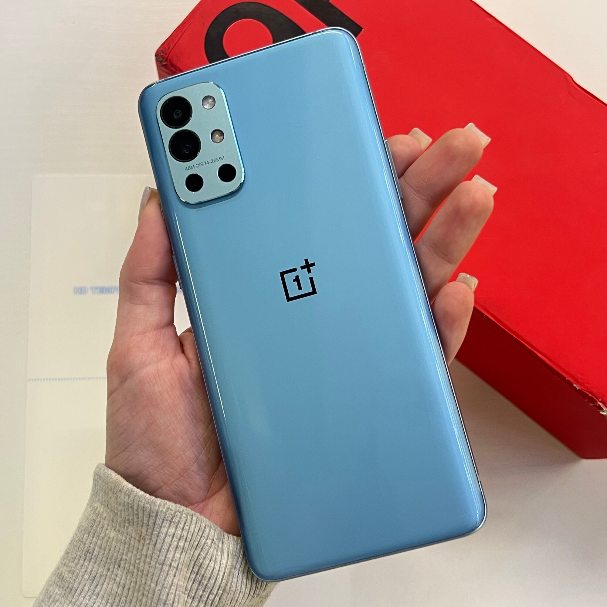 Смартфон OnePlus 9R 5G 8/128Gb Blue (ванплас 9р 8/128гб голубой)
